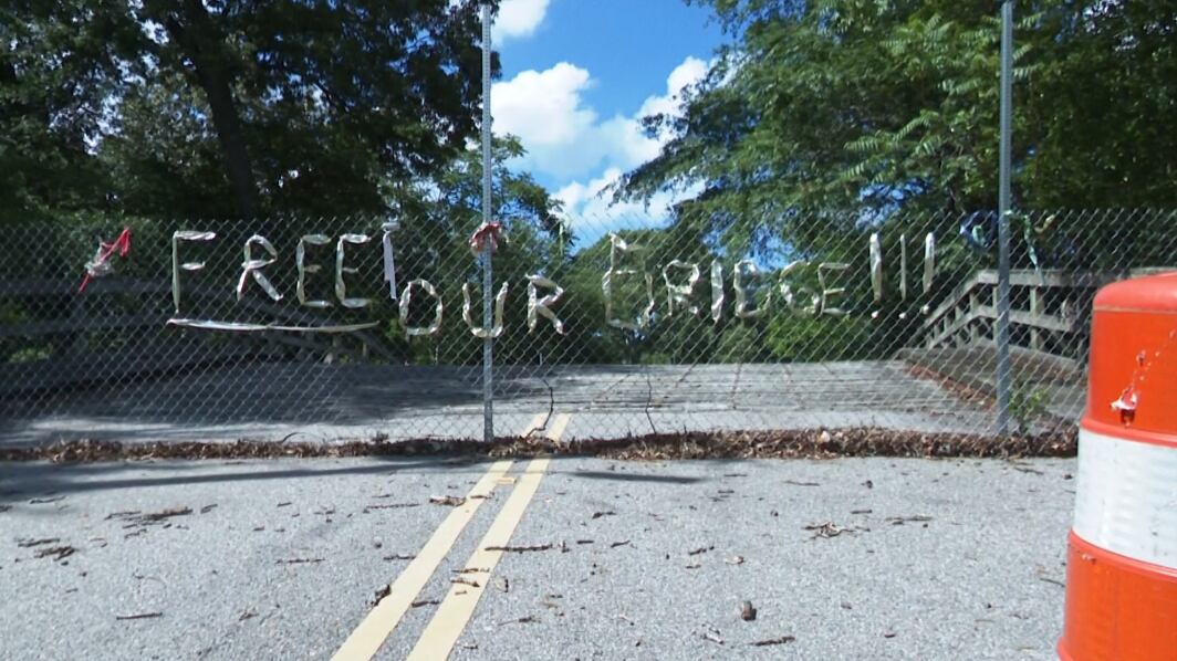 Aiken heads back to the drawing board over Fairfield Street Bridge