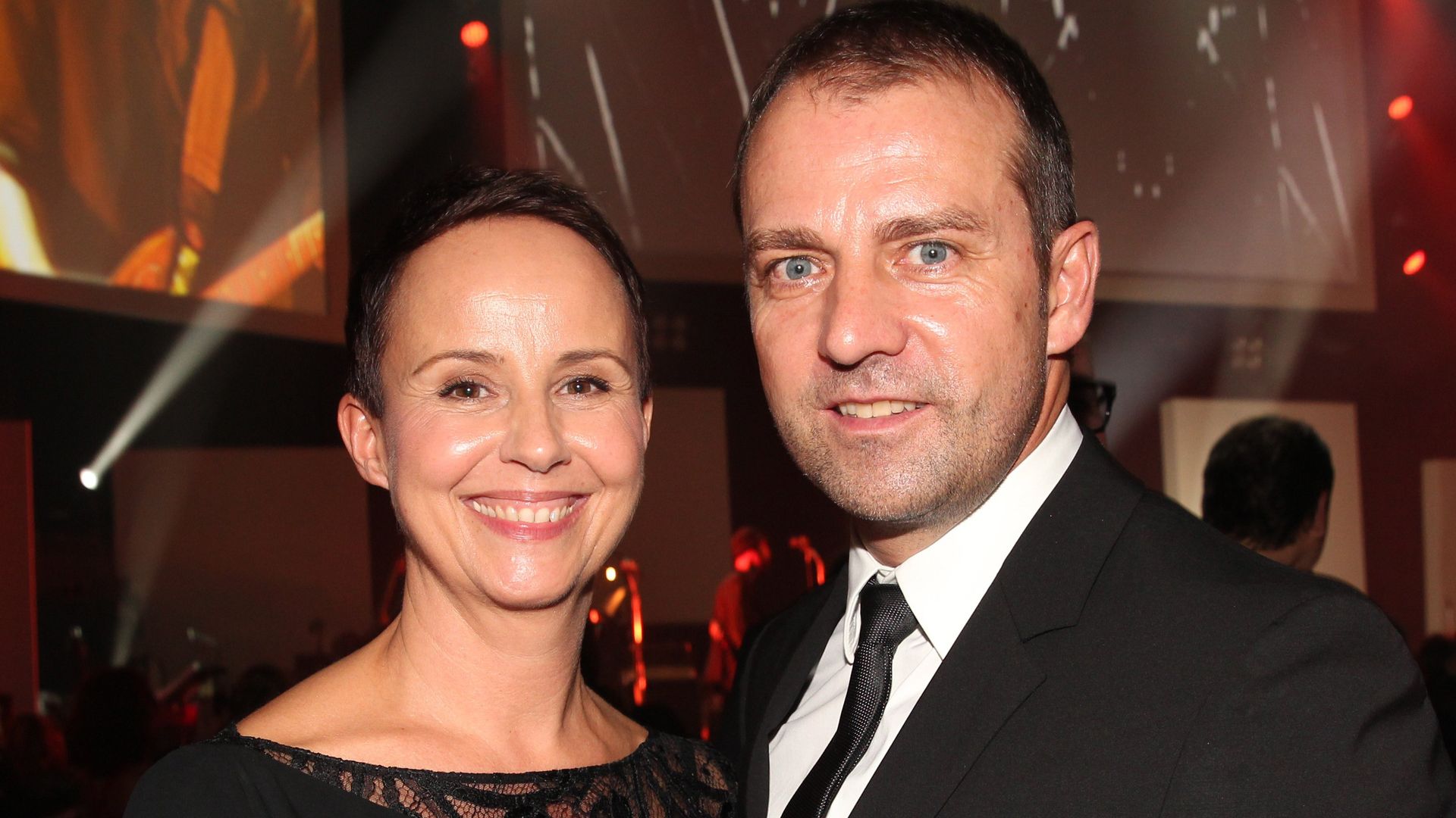 Hansi Flick, que puede ser campeón ya con el Barcelona, tiene una ...