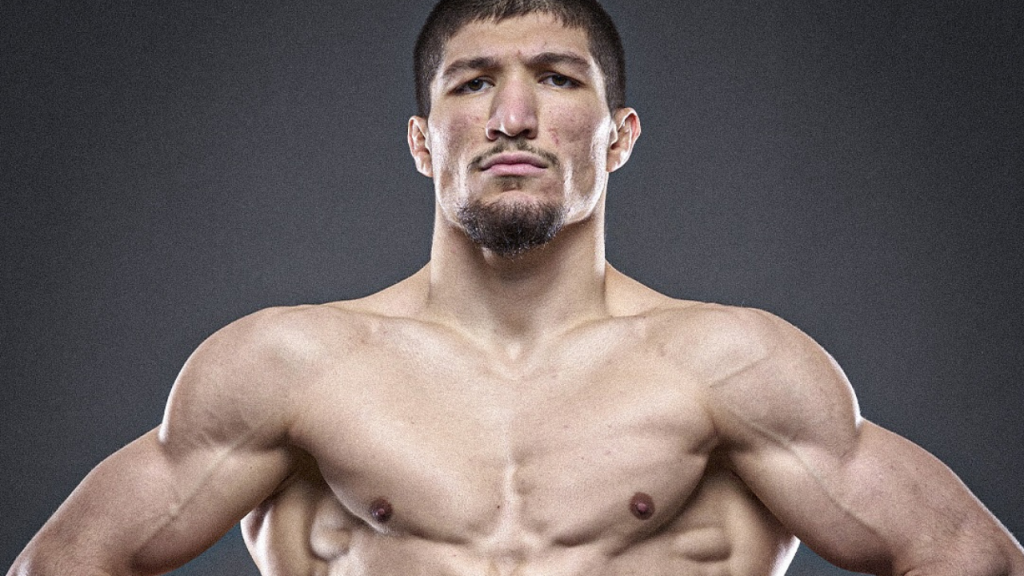 Baki affiche le physique le plus impressionnant de sa carrière avant ...