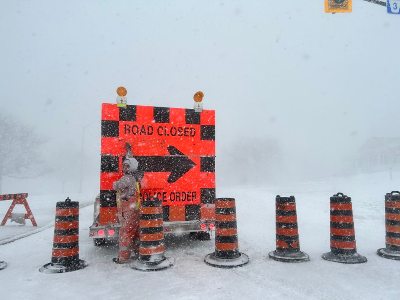 Blizzard warnings expand with heavy snow, 90 km/h wind gusts
