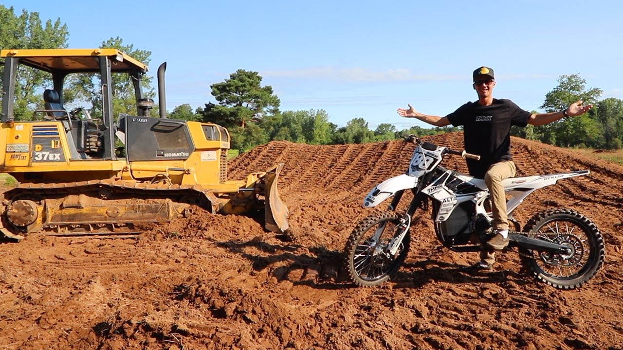 Building the perfect MX track – jumps, berms & more!