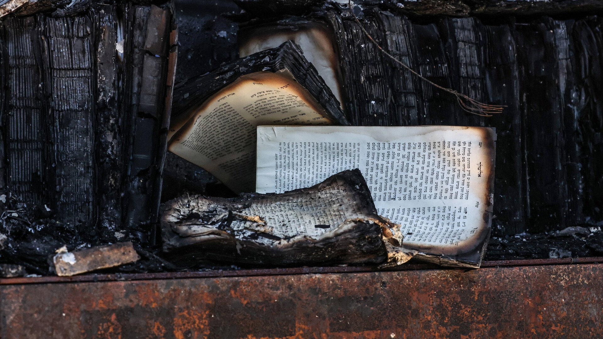 ‘Terrorising’: Footage released of Adass Synagogue torching