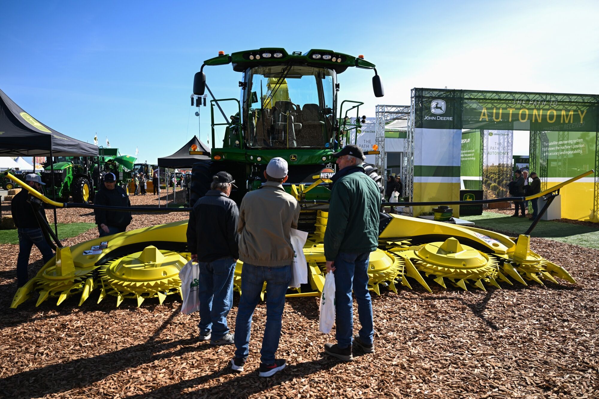 Deere Surges to Record on Optimism for Upturn in Farm Economy