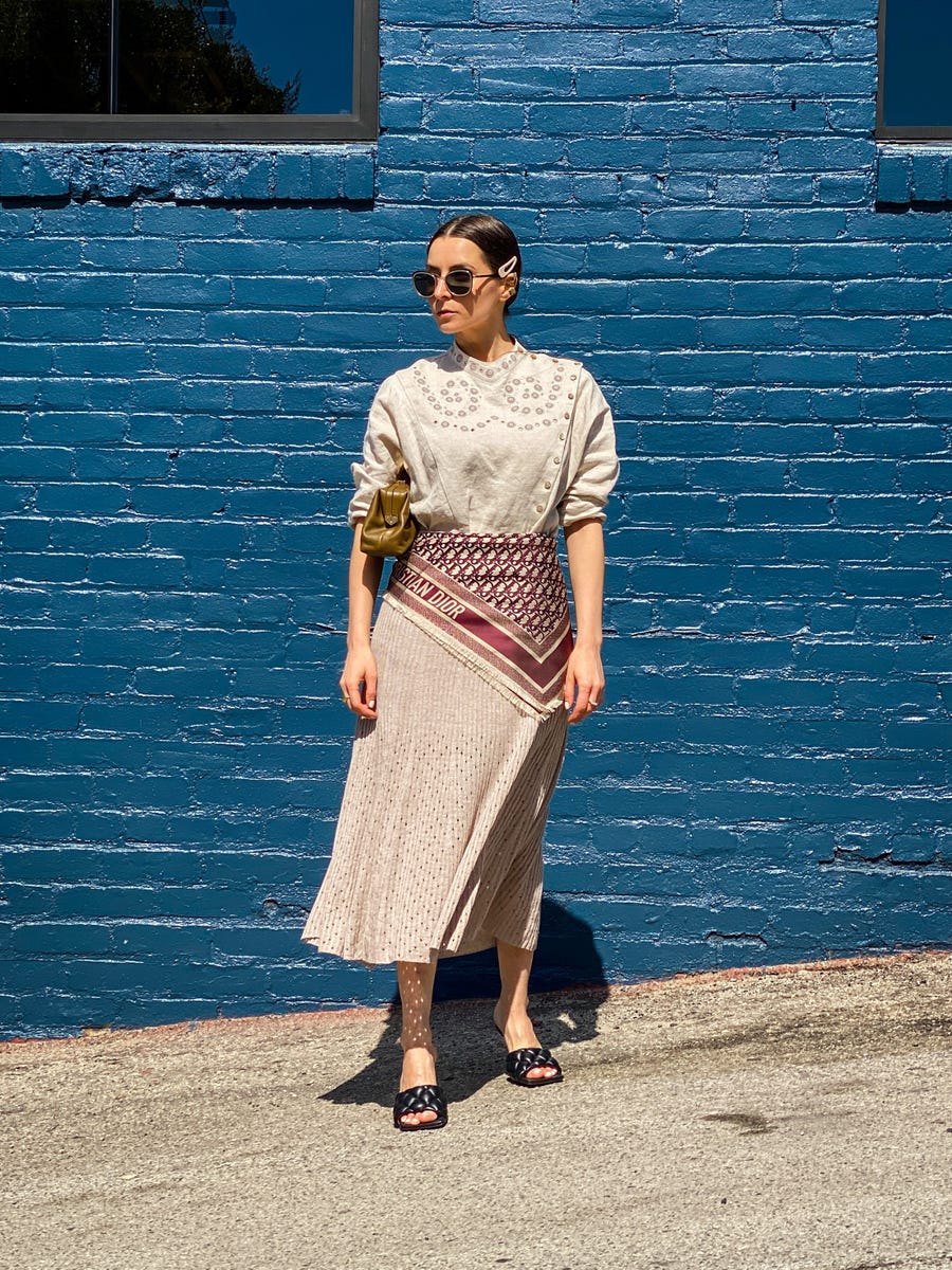 Alexa Chung's scarf belt is our new favourite styling hack – here's how ...