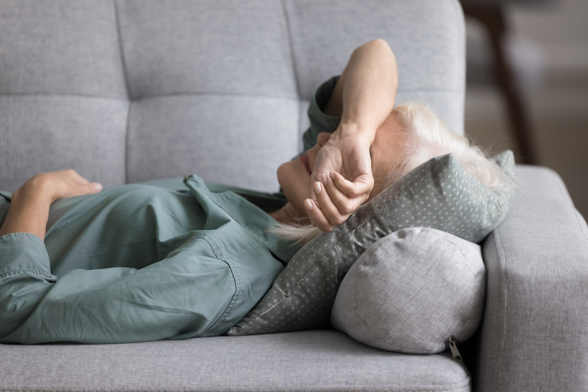 Proč se nám s přibývajícím věkem hůře spí