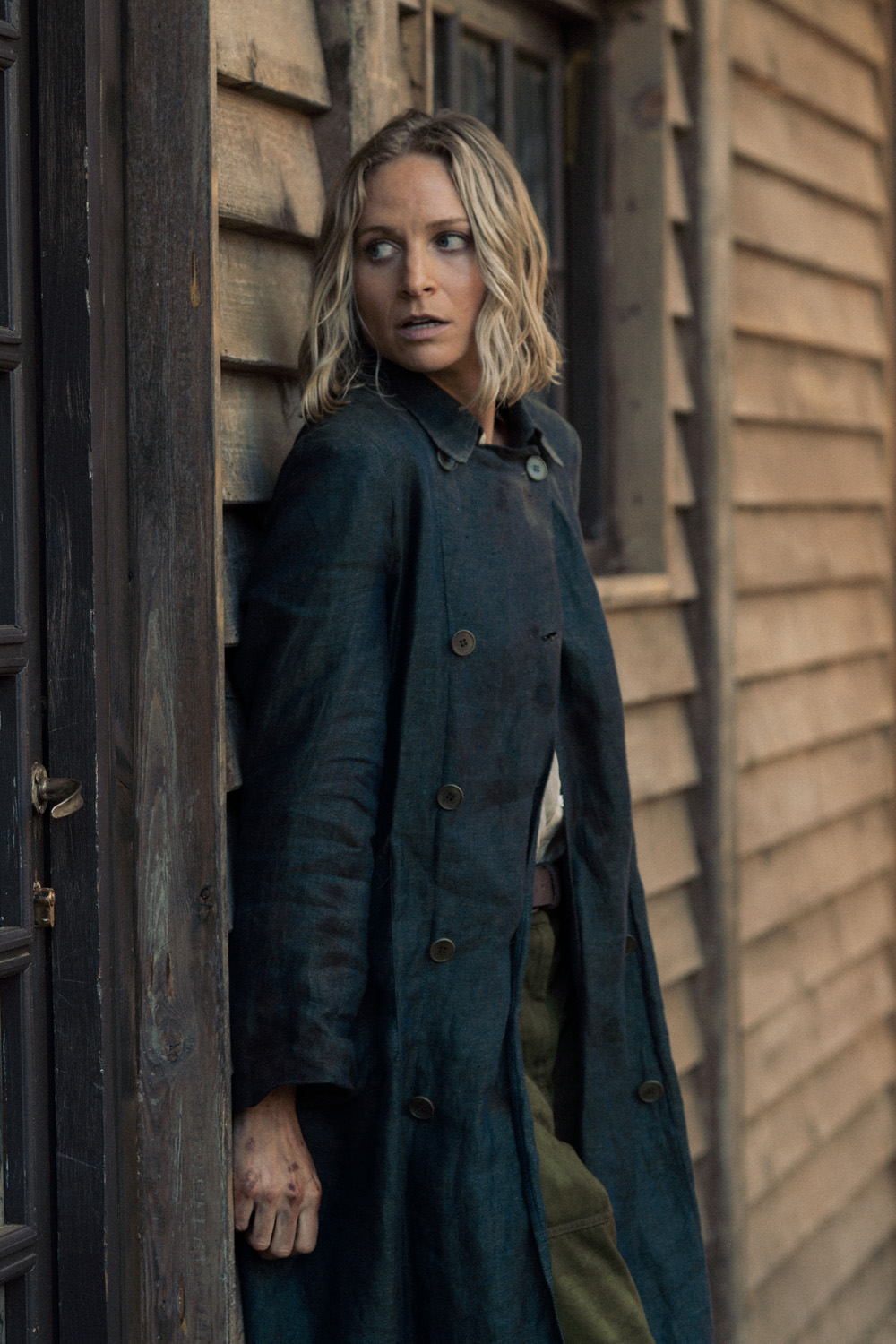 First Look: Tom Hollander & Niamh Algar Star In The Iris Affair