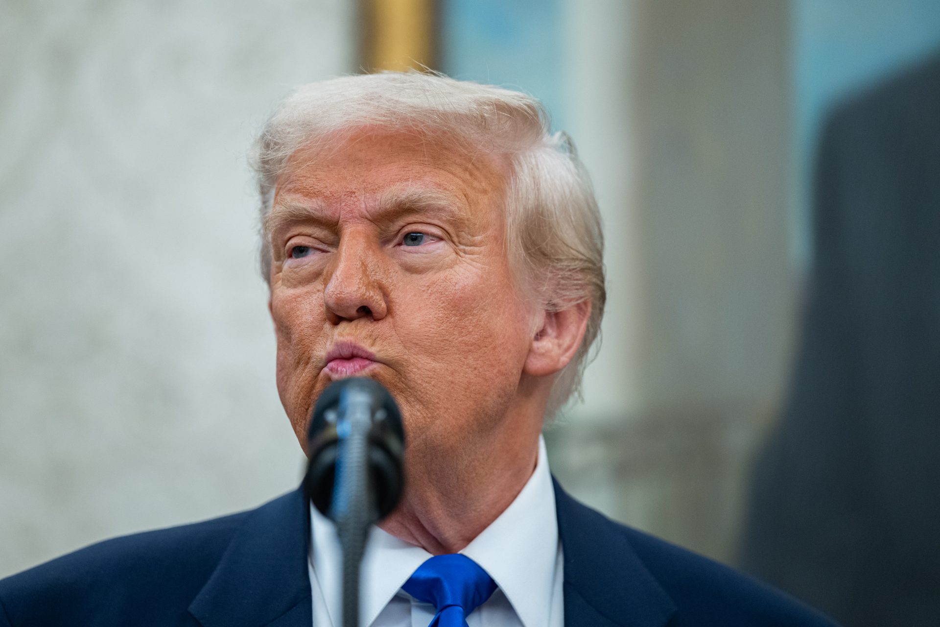 Alarming polls: Trump has serious problems