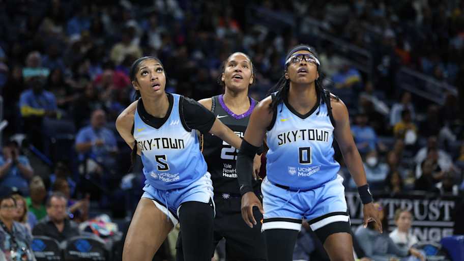 Sun Roster Cut Surprises WNBA Fans on Eve of 2025 Season
