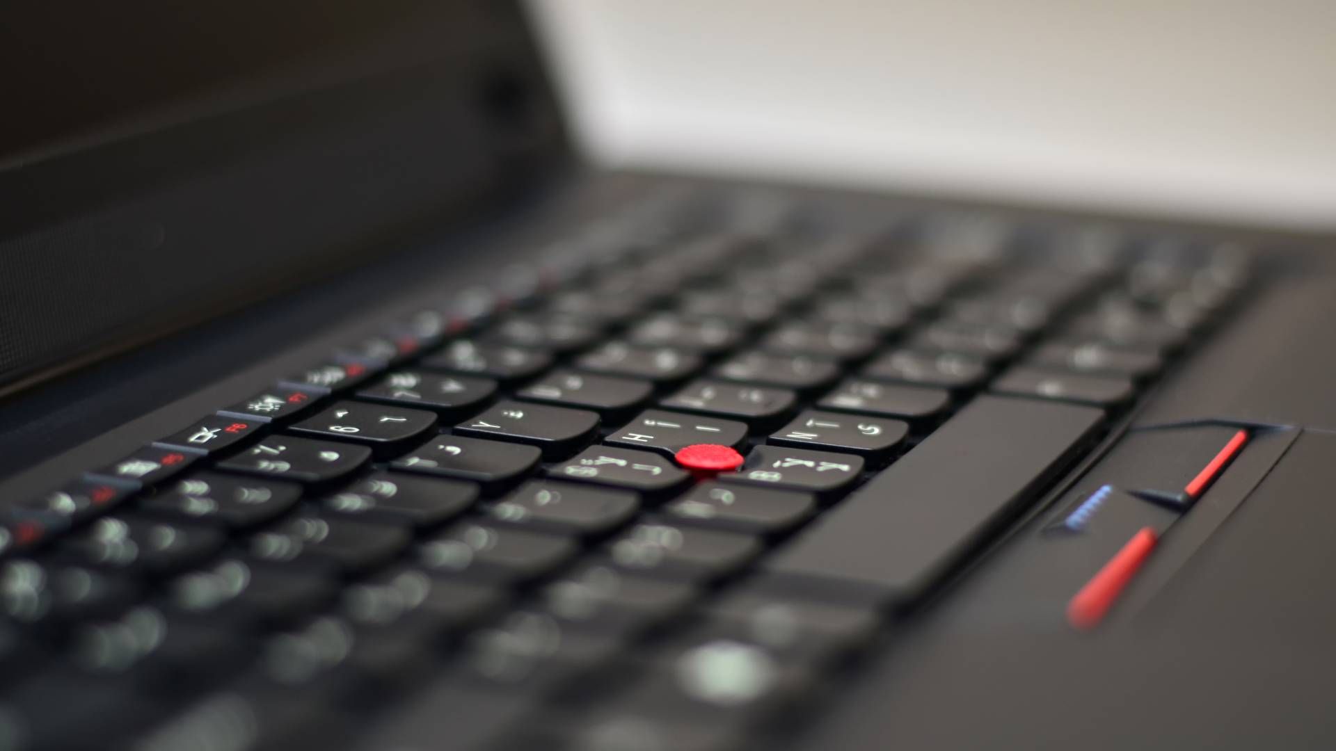 Ancient ThinkPad laptops, beloved by a certain kind of hardcore ...