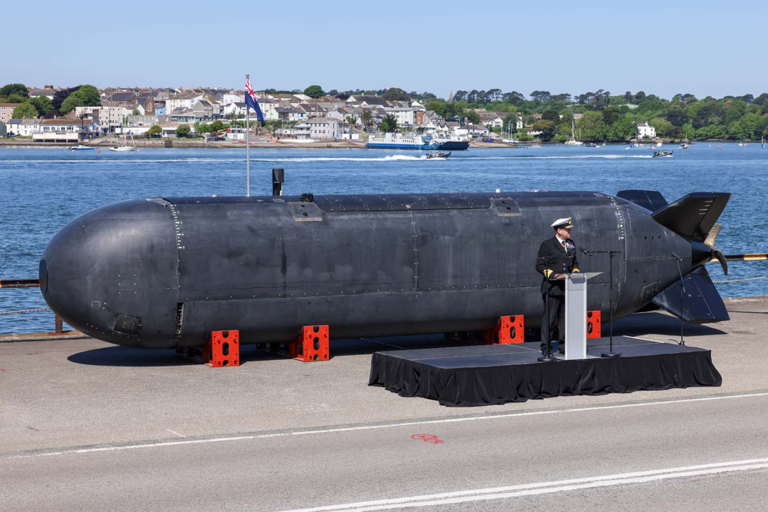 Royal Navy: Huge "exciting" new submarine XV Excalibur that can sail by ...