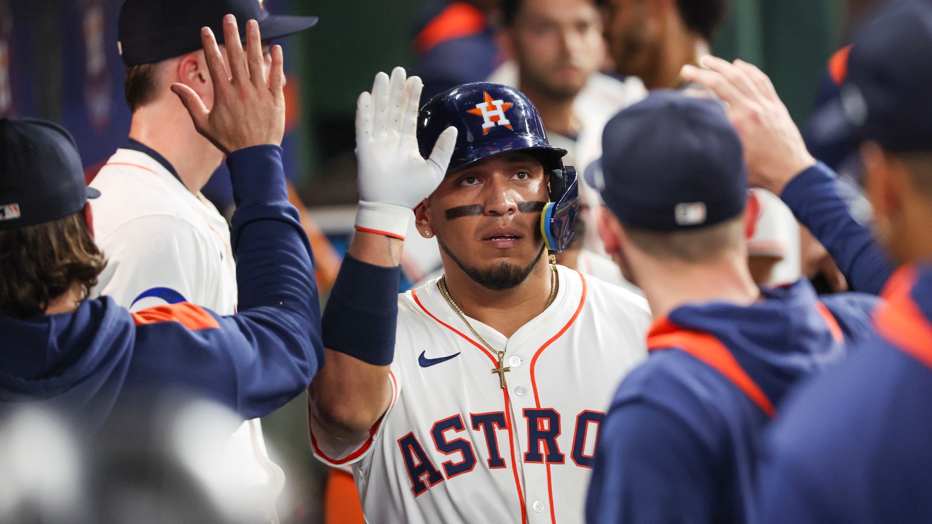 Astros vs. Rangers: 4-Game Series Starts in Arlington