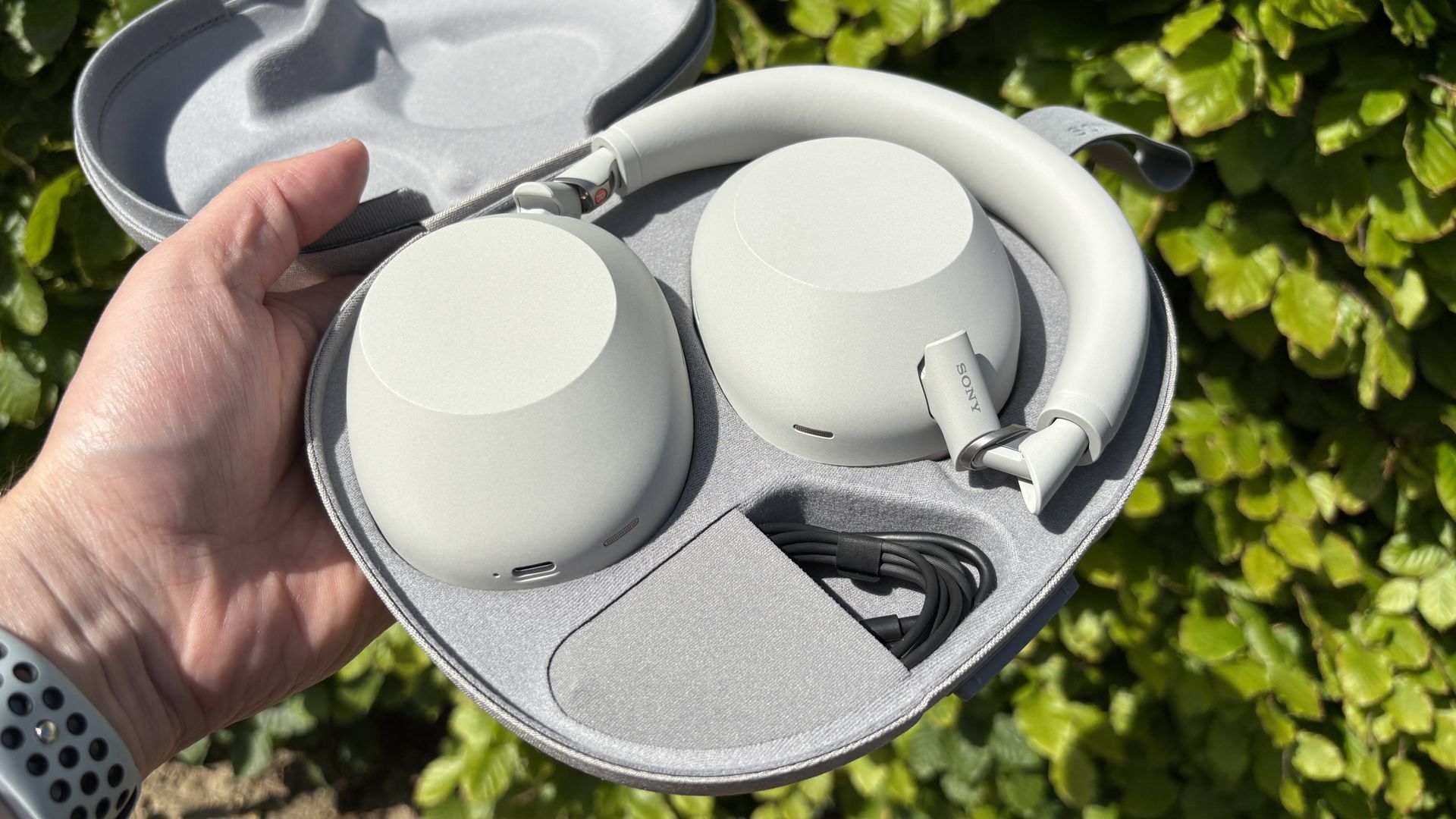 Sony unveils WH-1000XM6 wireless headphones, claims it’s “the best ...