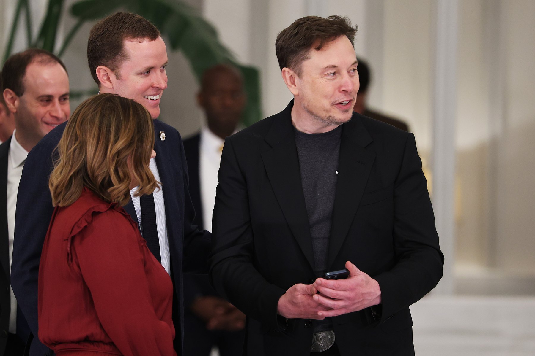 Elon Musk semble orienter politiquement le chatbot xAI