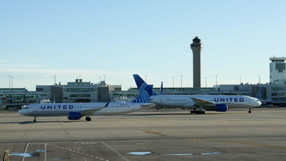 Denver air route traffic control center experienced 90 seconds of lost ...