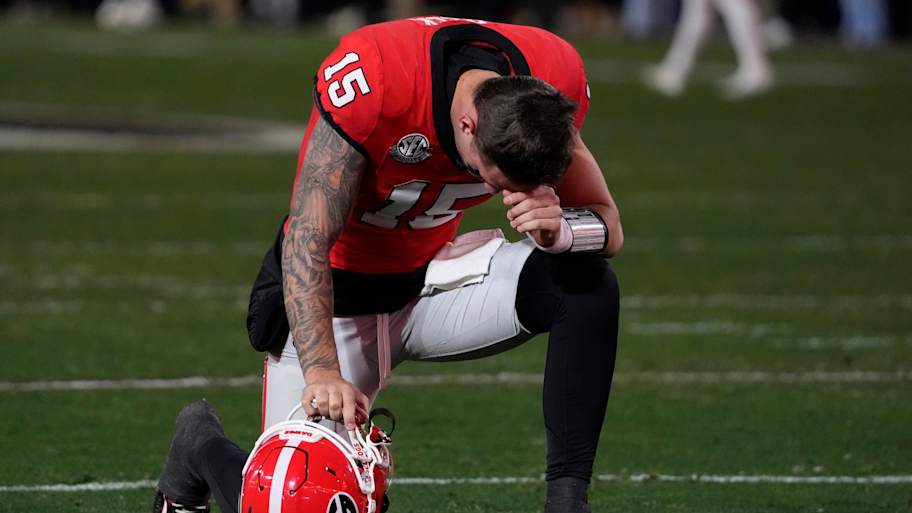 WATCH: Carson Beck Back Throwing Football Comfortably