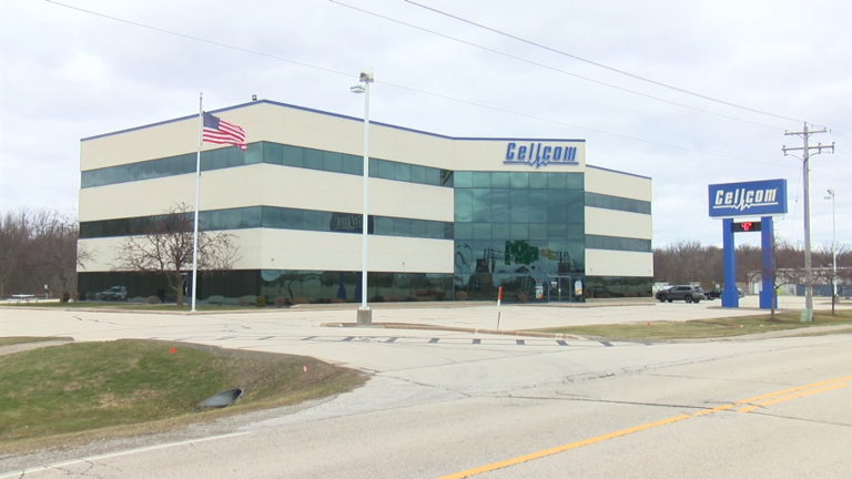 Cellcom working to restore voice and text services after outage