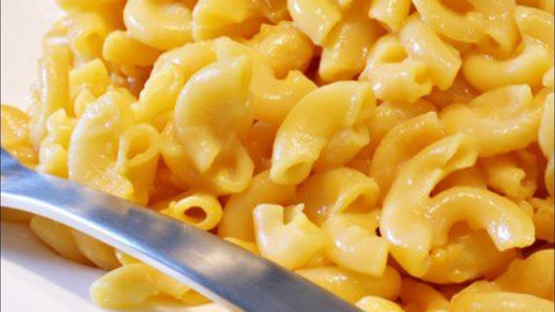 What You Need To Know Before Eating Velveeta Cheese