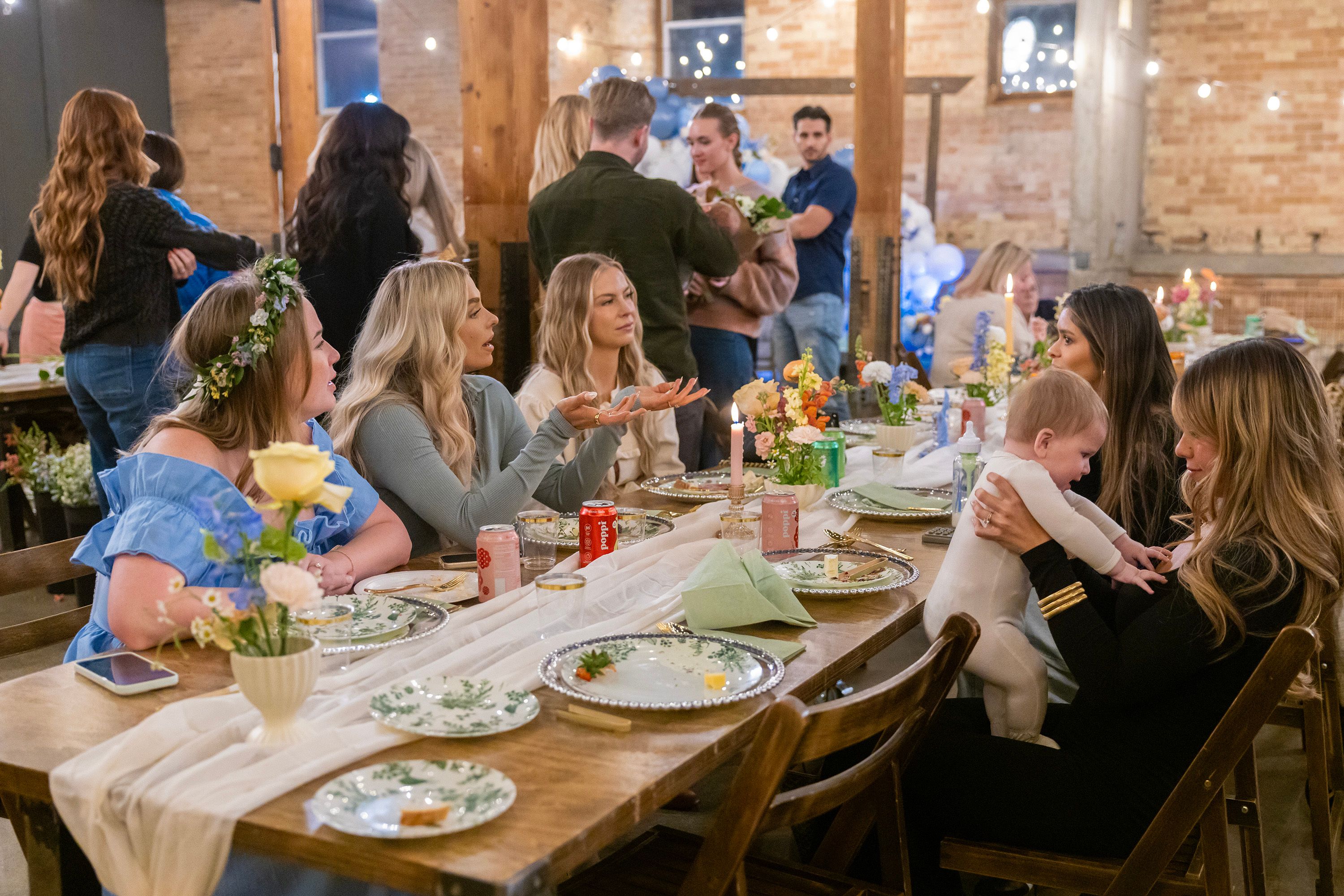 How to Survive Friend Group Drama—Without Picking Sides