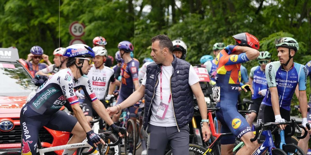 Caída masiva en el Giro con el líder Pedersen, Carapaz, Yates o Hindley ...
