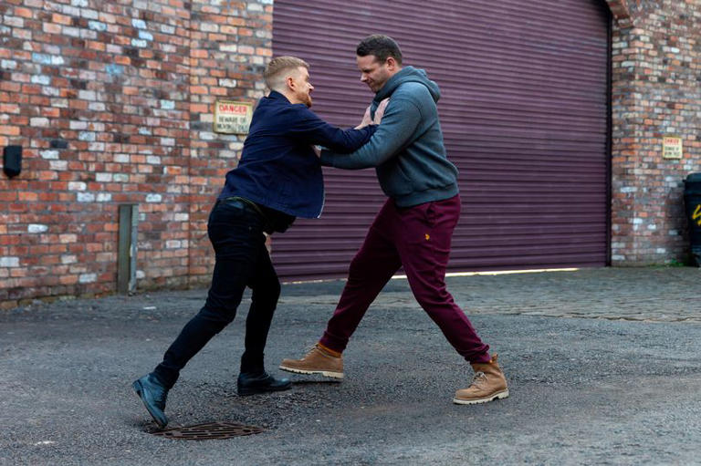 Coronation Street fans 'rumble' Kit Green's shock plan and it's bad ...