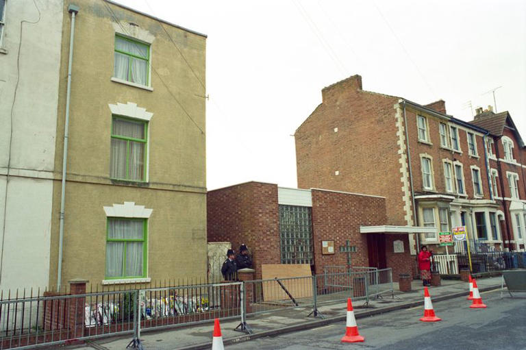 Fred and Rose West's infamous 25 Cromwell Street home looks very ...