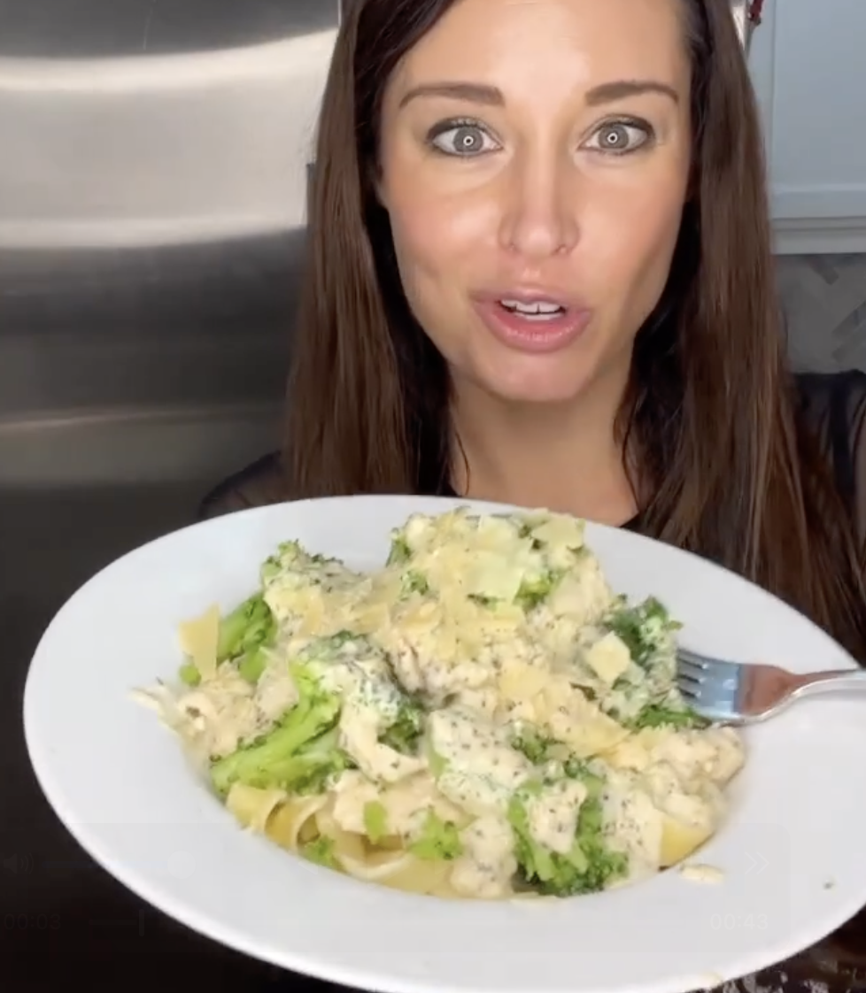 This Crock-Pot Pasta Is So Simple And Delicious