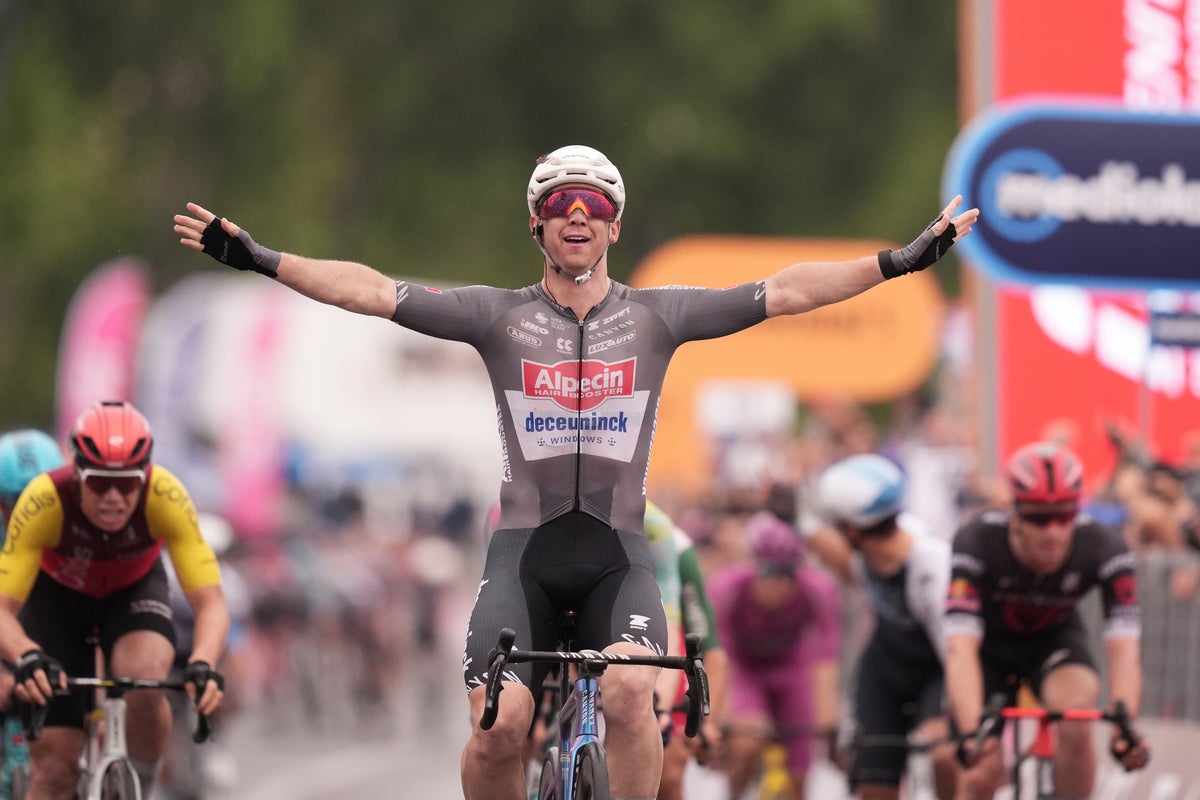Giro d’Italia 2025 LIVE: Stage 6 result and updates as Kaden Groves ...
