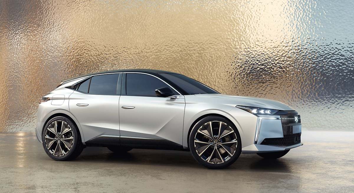 El DS4 se convierte en DS N°4: el compacto premium que desafía al Audi ...