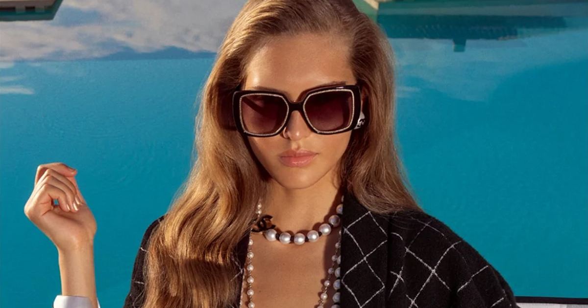 Angelina Kendall Poses Poolside in the Sun-Drenched Chanel Coco Beach ...