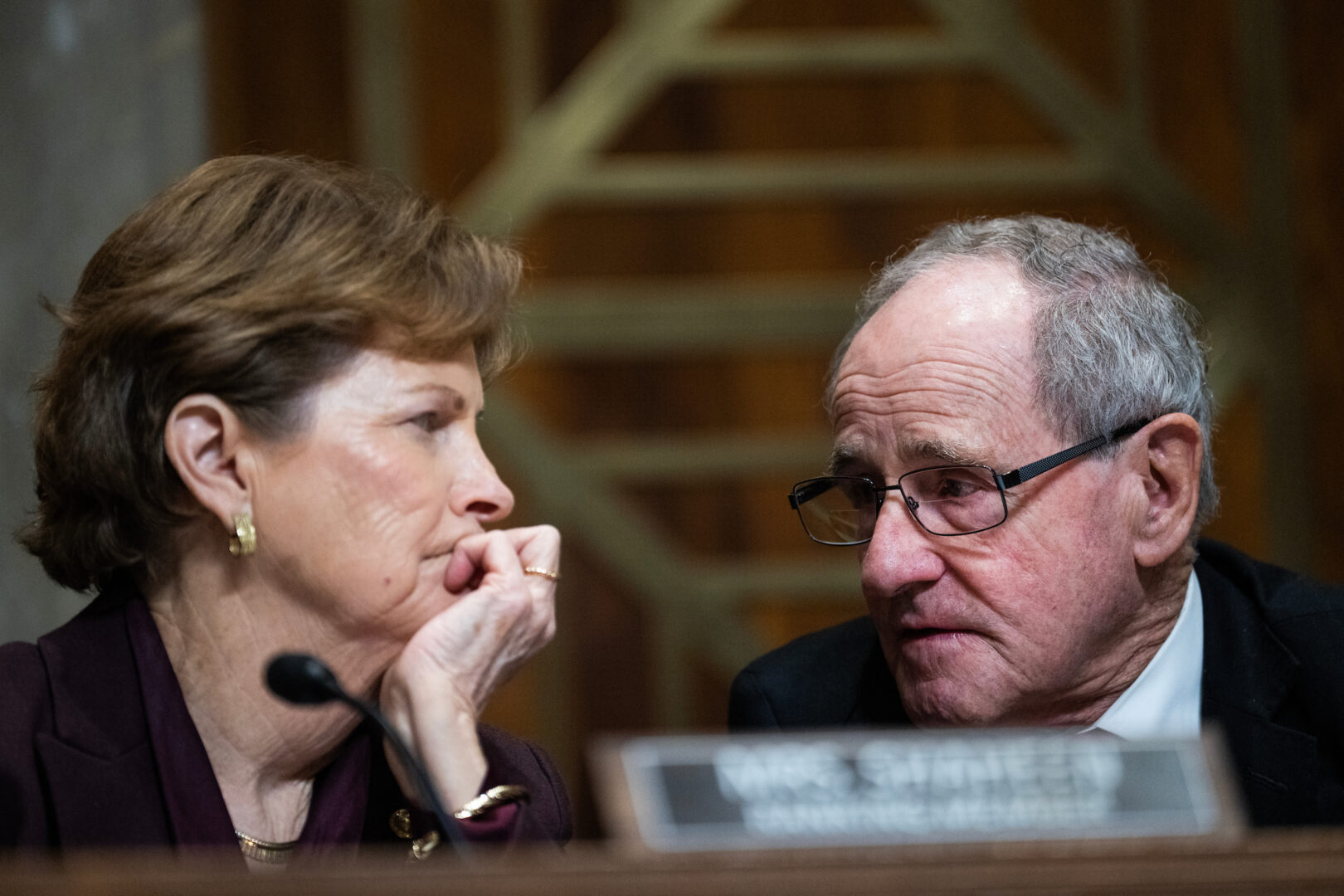 Senate panel leaders back Trump’s lifting of sanctions on Syria