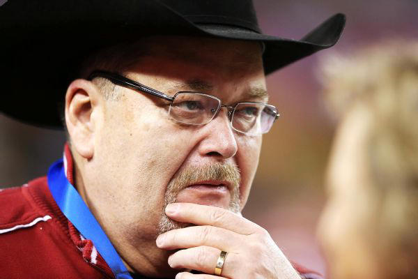 Pro wrestling commentator Jim Ross diagnosed with cancer