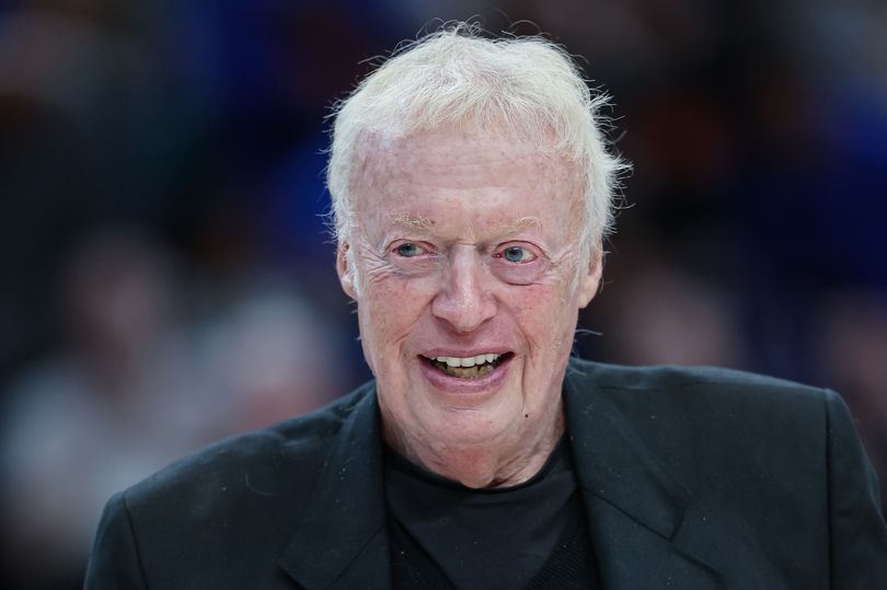 Nike founder shares stance on $3.5 billion Portland Trail Blazers takeover