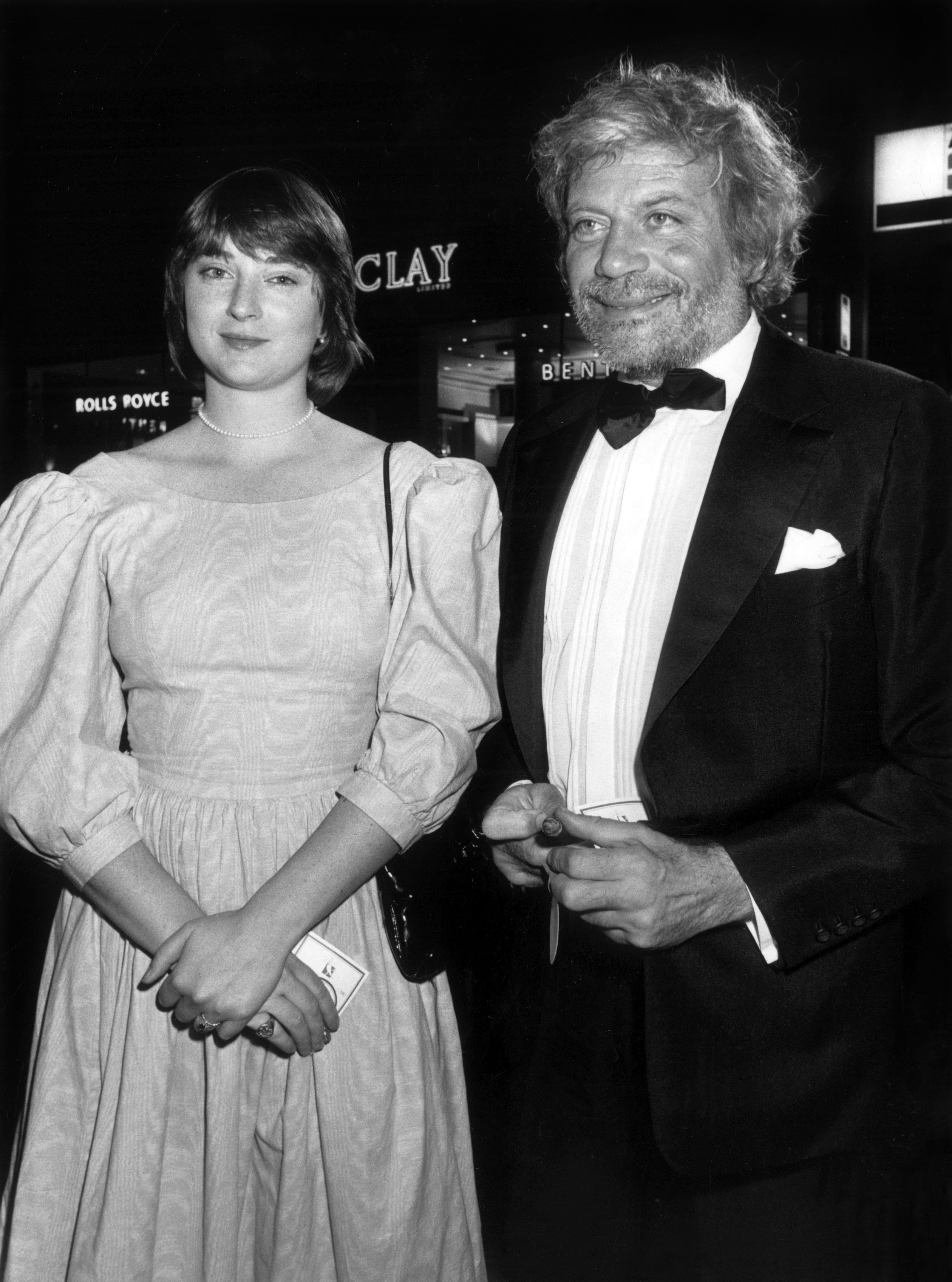 La trágica muerte de Oliver Reed tras una noche bebiendo en un pub ...