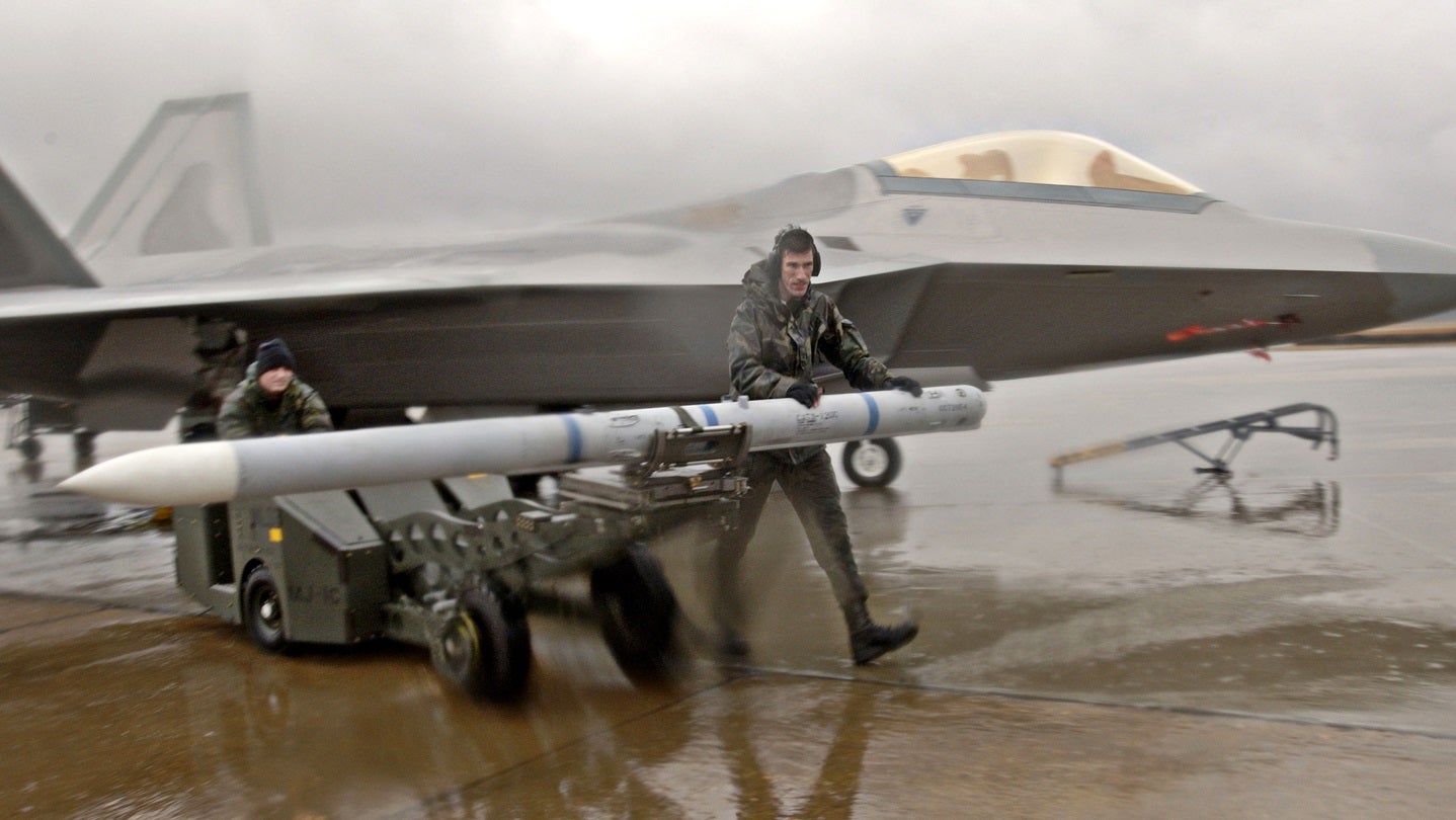 Türkiye to buy AIM-9X Block II, AIM-120C-8 missiles from US