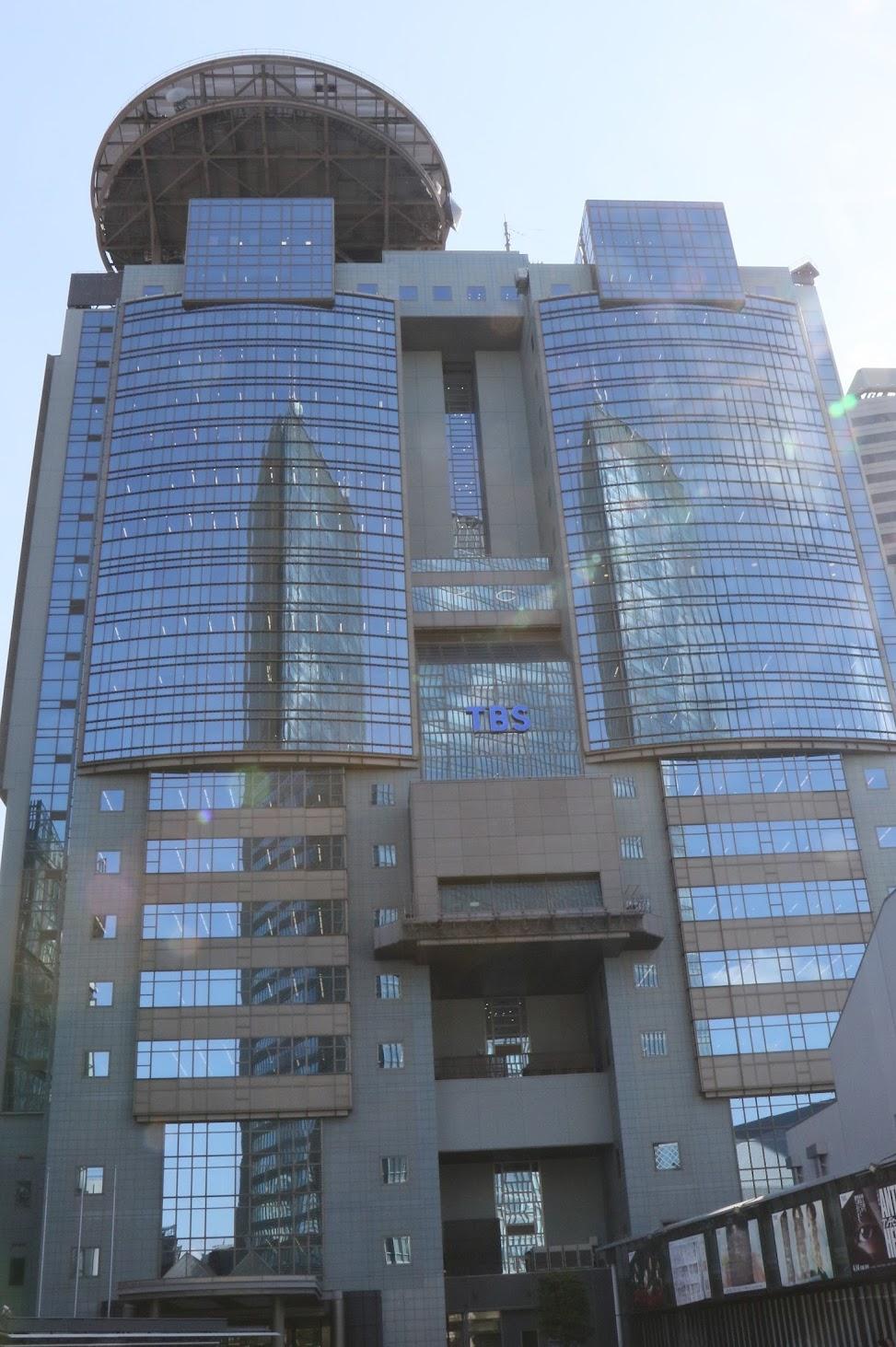 ラヴィット！：人気芸人、928万円の高級車でサーキット場へ 130キロで爆走も横田真悠は満足せず？