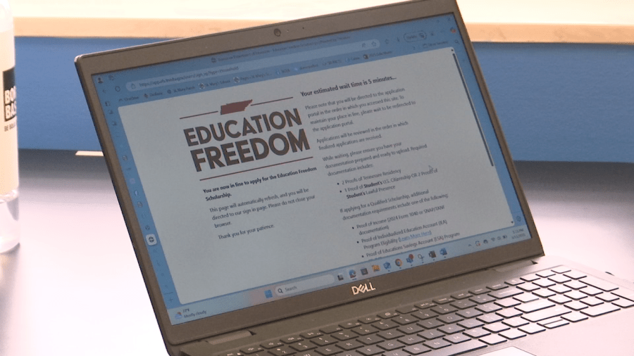 Oak Ridge catholic school welcomes voucher applicants on program launch day