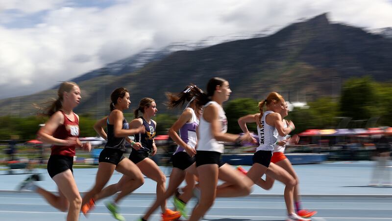 High school track: Kinzlee Riddle, Jane Hedengren break state records ...