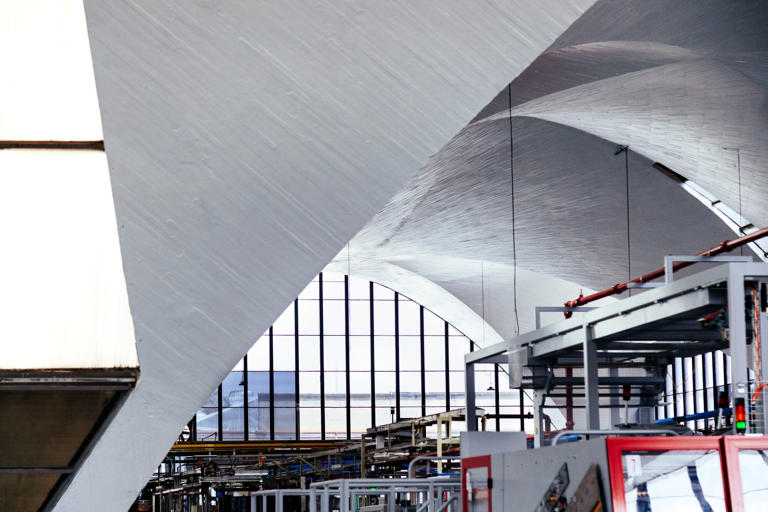 La obra industrial de Bacardí en México, así luce el único proyecto de ...