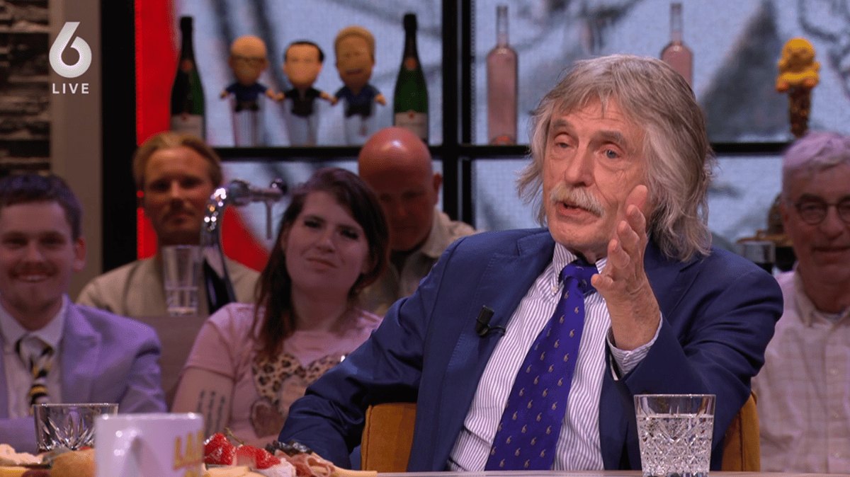 Johan Derksen roept Luciano Valente uit tot voetballer van het jaar 2025