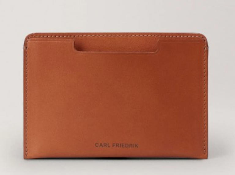 Looking to travel? We found the best Real ID and passport holders