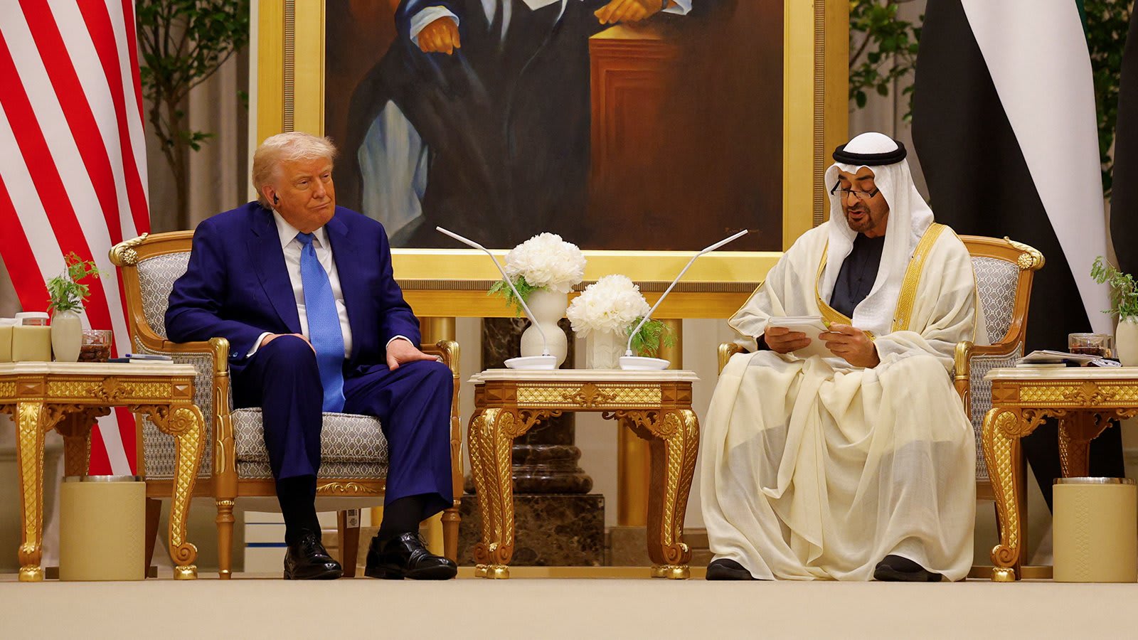 Trump gives bizarre English lesson on everyday word to Arab leader