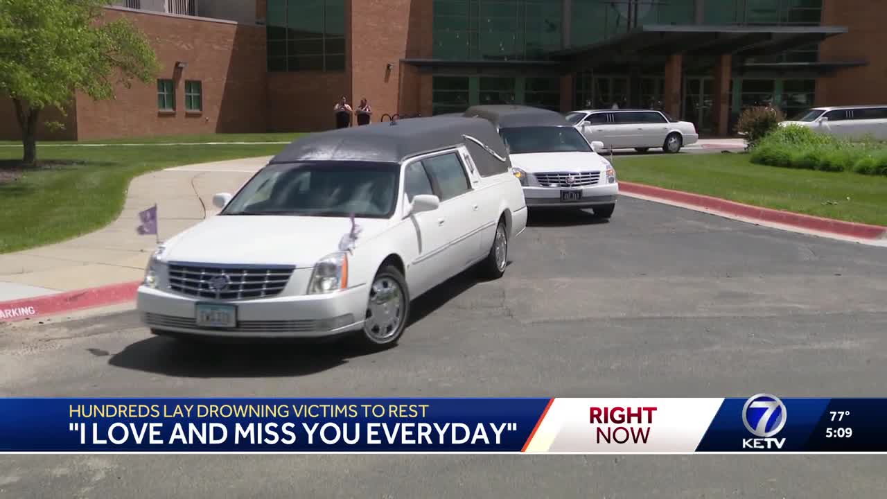 Hundreds attend funeral service for three girls who drowned in Missouri ...