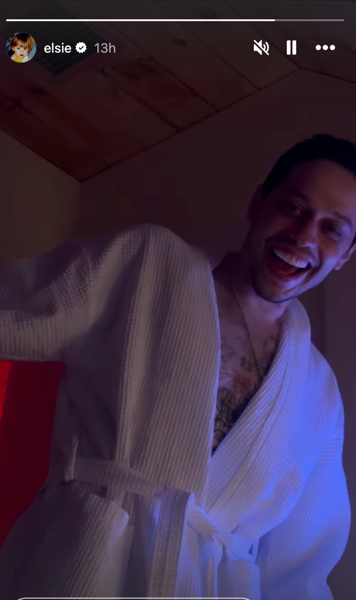 Elsie Hewitt Shares Pregnancy Update in Pete Davidson PDA Photos