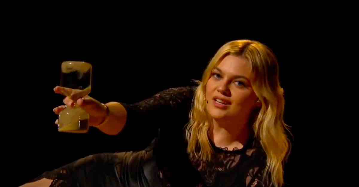 Louane dévoile les photos de son mariage avec Florian Rossi
