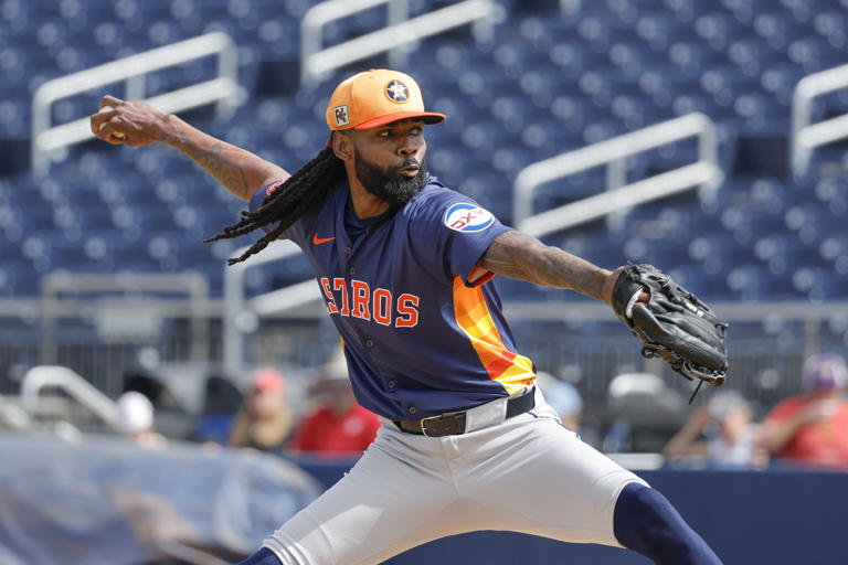 White Sox acquire veteran pitcher in trade with Astros