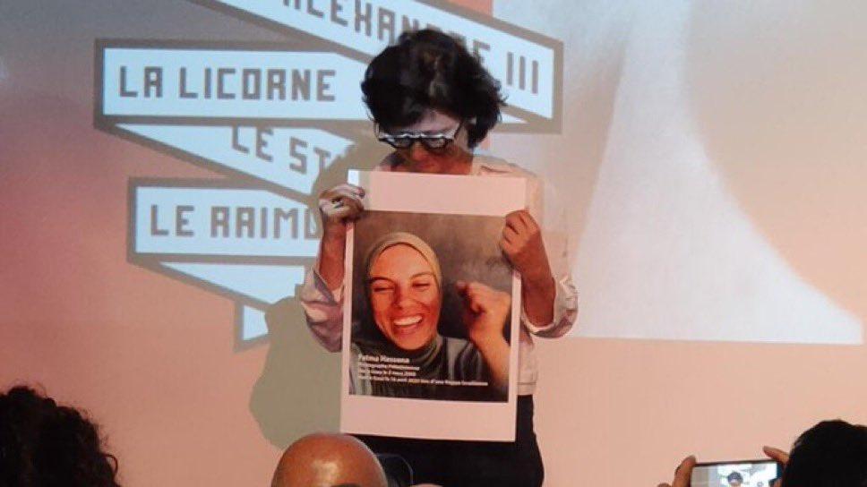 À Cannes, la réalisatrice du documentaire sur Fatima Hassouna lui rend ...