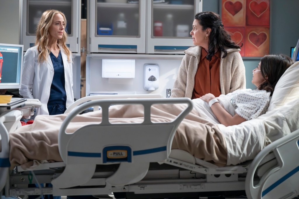 ‘Grey's Anatomy' Boss Tells All on Season 21 Finale: That Explosive ...