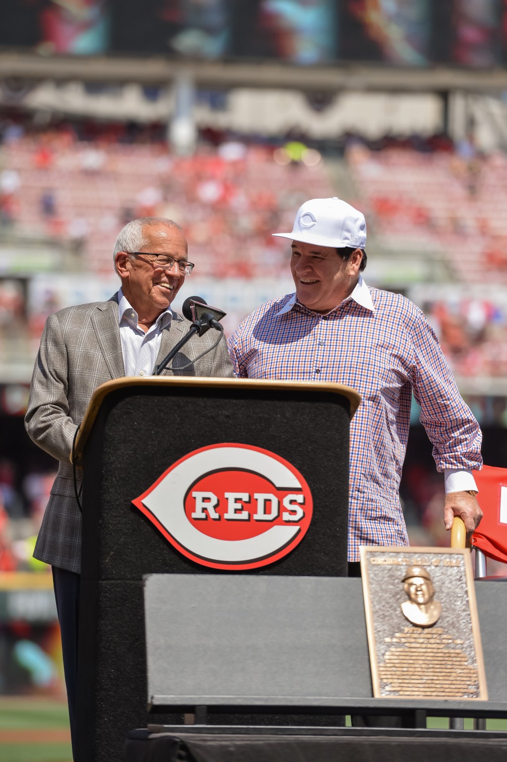 Longtime Reds announcer slams MLB decision to reinstate Pete Rose after ...