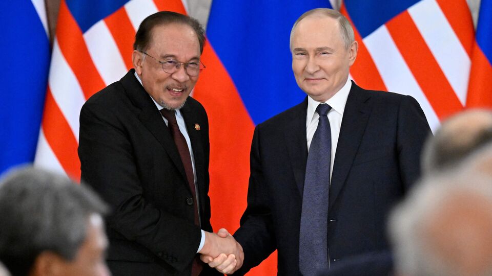 Russian President Vladimir Putin calls Malaysian PM Anwar Ibrahim ‘true ...