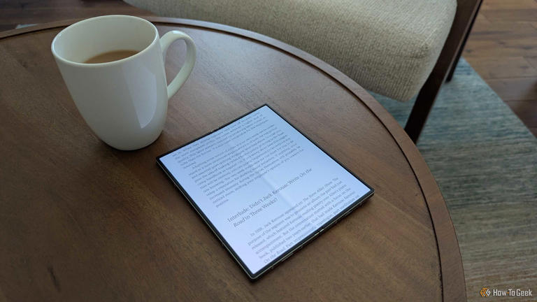 Why I Prefer Foldable Phones Over Android Tablets